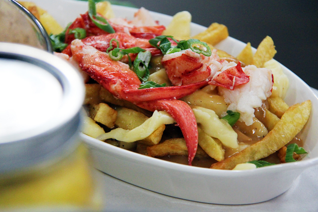 Poutine around the world - Poutine La Banquise